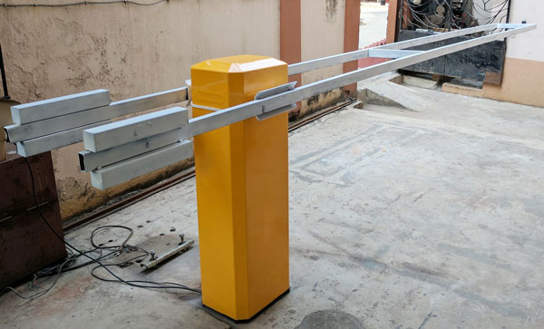 WARDEN Anti Crash Barrier Electro Mechanical